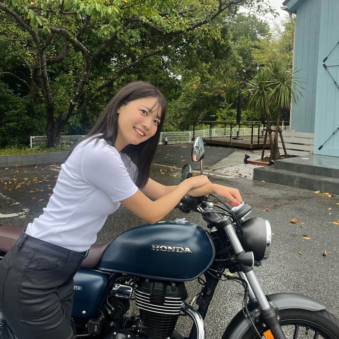 竹川由華さんのインスタグラム写真 - (竹川由華Instagram)「今日はBikeJINの表紙撮影でした 9／29発売の11月号に掲載され ...
