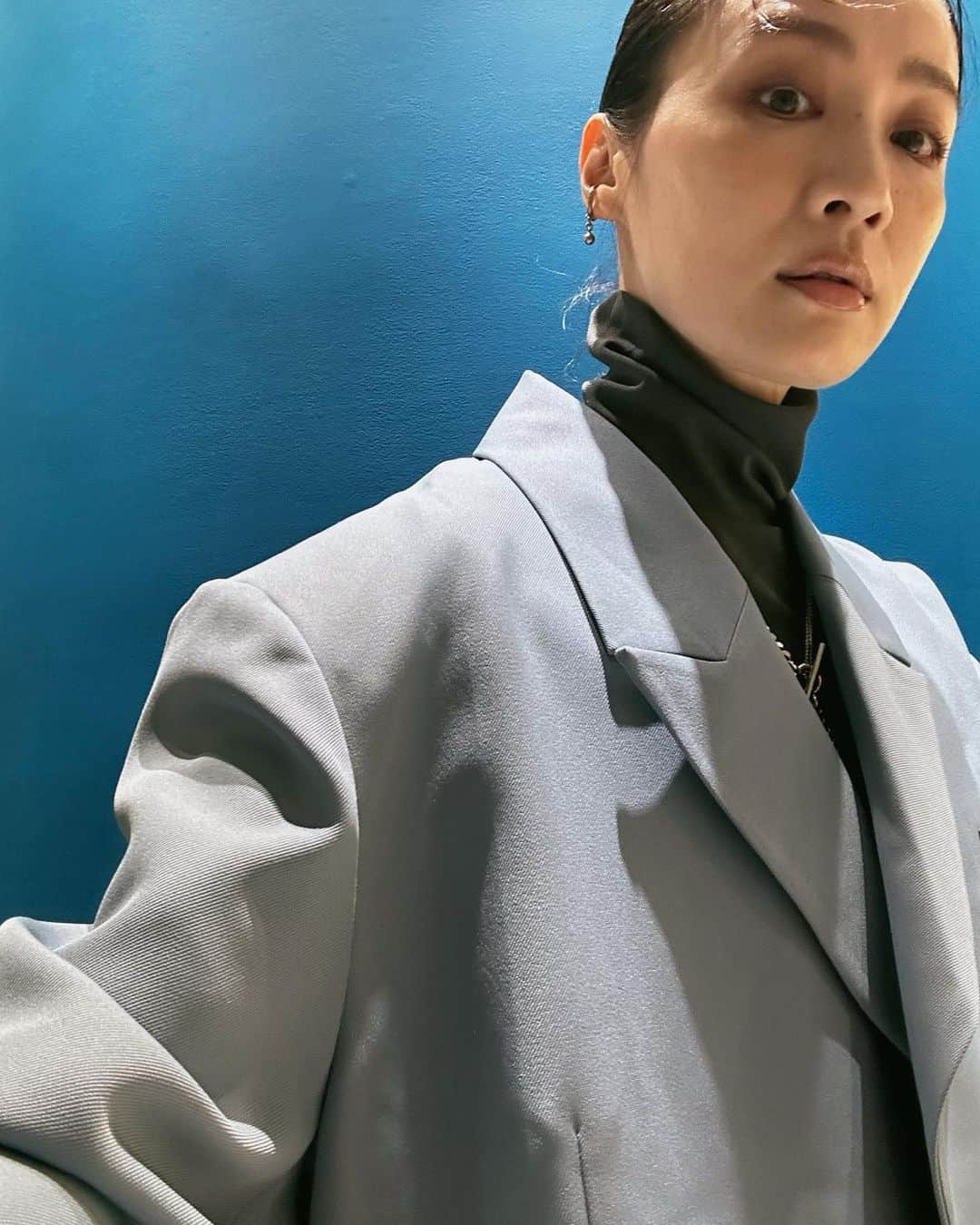 樹神さんのインスタグラム写真 - (樹神Instagram)「HeRIN.CYE(ヘリンドットサイ)初のコンセプトストアが新宿ルミネ2に本日オープン。 ビッグショルダーやオーバーサイズの ...