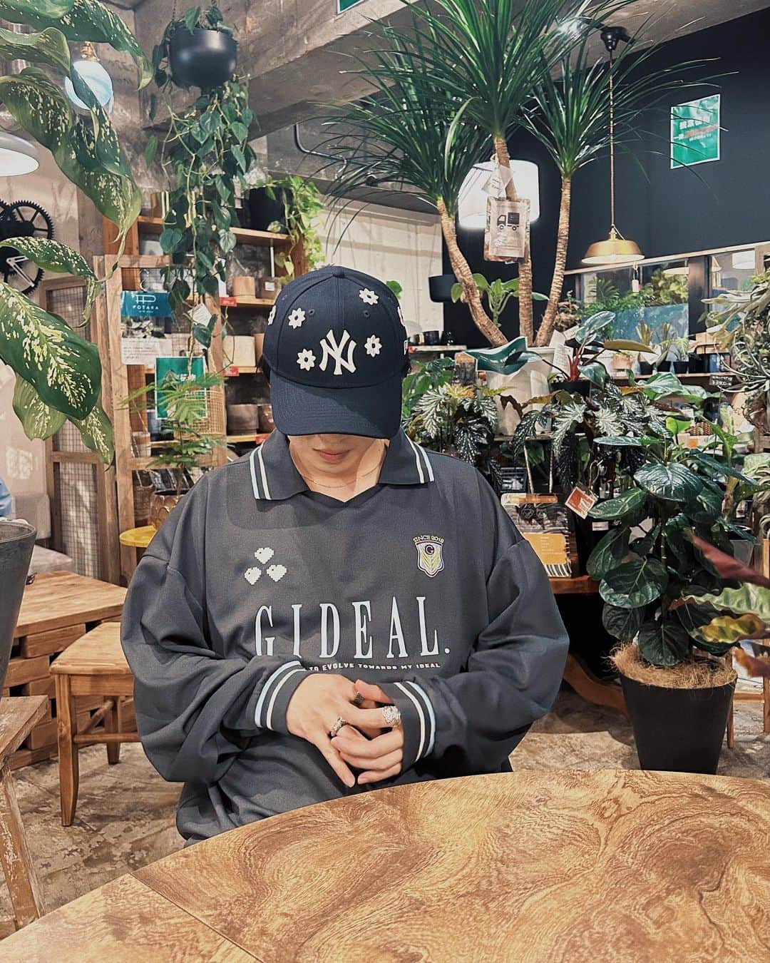 がーくんさんのインスタグラム写真 - (がーくんInstagram)「・ 新居は植物いっぱい置きたいから観葉植物を買いに行ってきた🌳 @potara_with_style 色々迷ったけど今回は ...