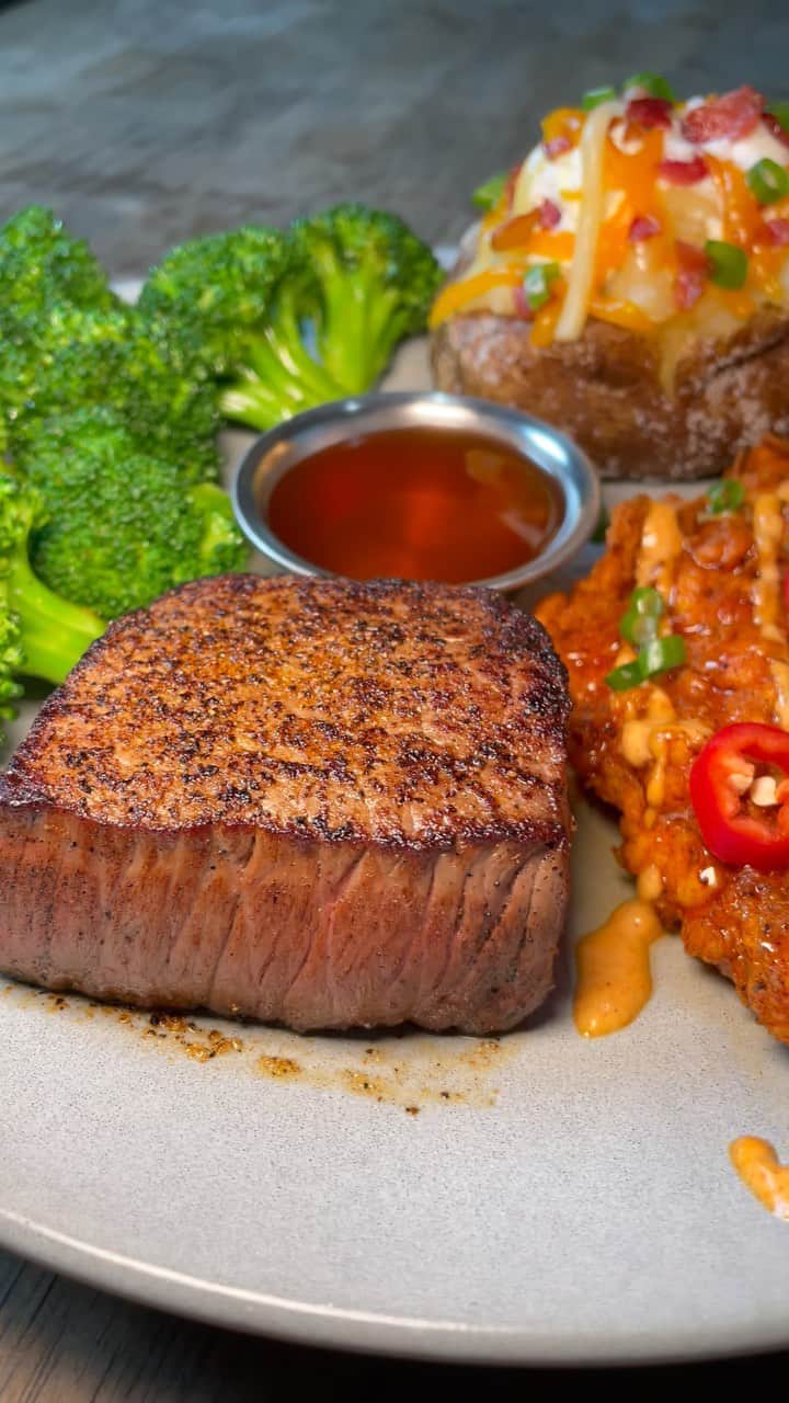 Outback Steakhouseさんのインスタグラム動画 - (Outback SteakhouseInstagram)「Always ...