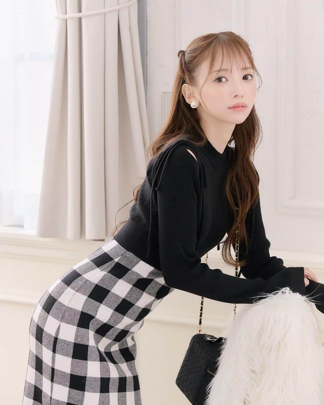 八鍬里美さんのインスタグラム写真 - (八鍬里美Instagram)「michell Macaron Autumn/Winter 2023🍂⛄️ 新作リクエスト始まりました.｡o♡ 気になる ...