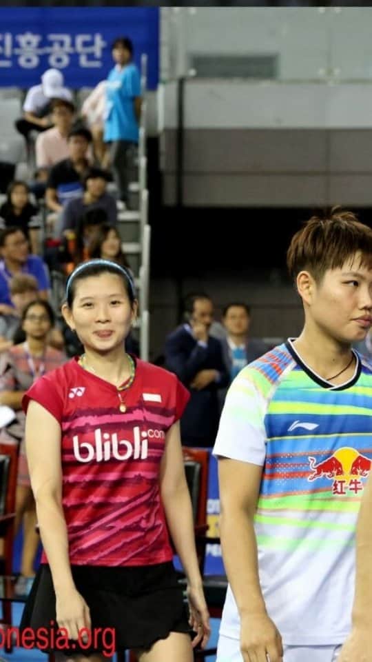 デビー・スサントさんのインスタグラム動画 - (デビー・スサントInstagram)「GIVEAWAY TIME!!! Gimana udah siap dukung atlit ...