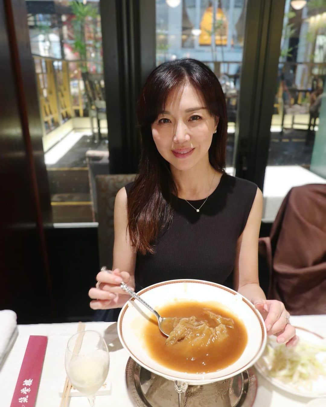 ImotoEtsuyo さんのインスタグラム写真 - (ImotoEtsuyo Instagram)「#おはようございます ・ 最近出番の多い @pluster.jp の #ネックレス ...