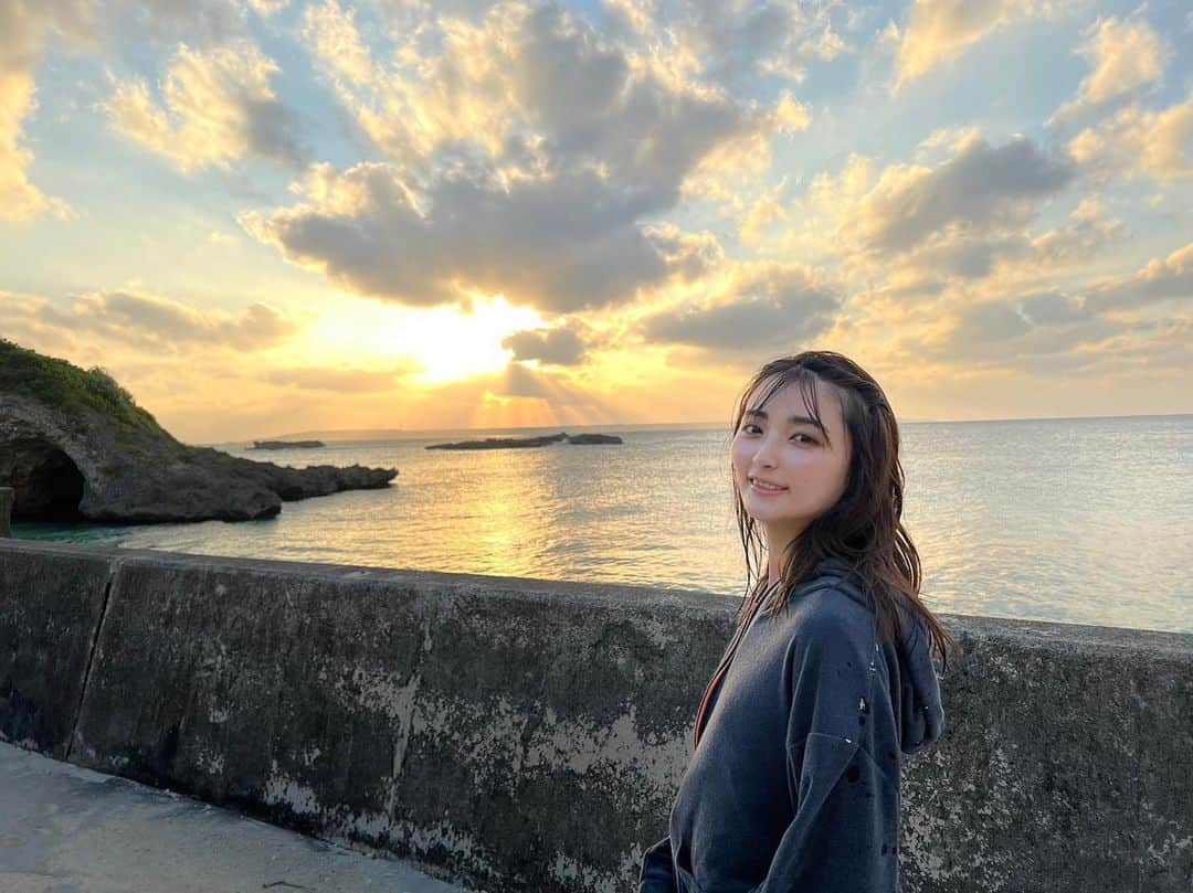 宇佐美彩乃さんのインスタグラム写真 - (宇佐美彩乃Instagram)「📸 . . 写真集発売まであと7日 ️ . . #AYANON #1st写真集 #グラビア #gravure」8月17 ...