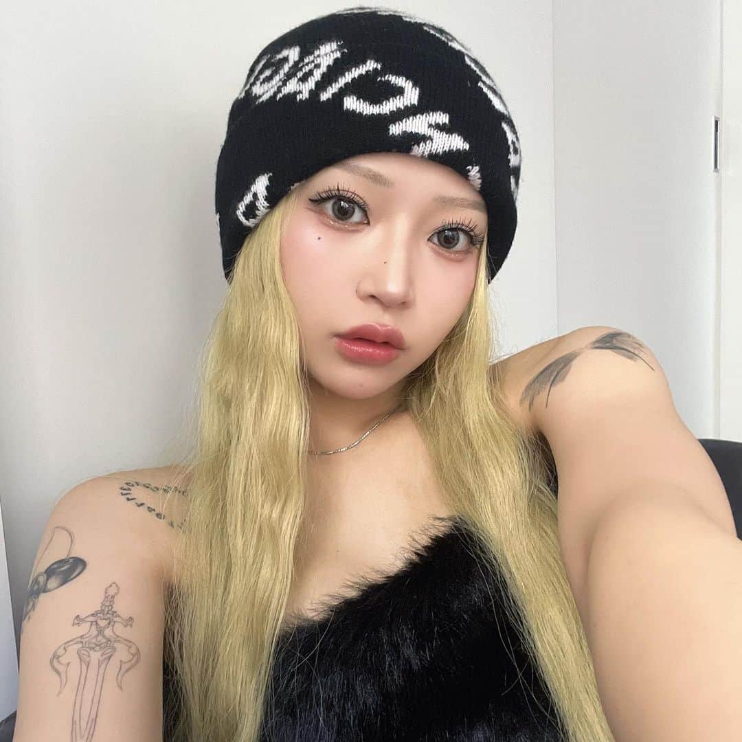 コノミさんのインスタグラム写真 - (コノミInstagram)「8月19日からQoo10 COSRX公式モールにてCONOMI's pick!セットが発売中^_^! RXザ・ビタミンC23 ...