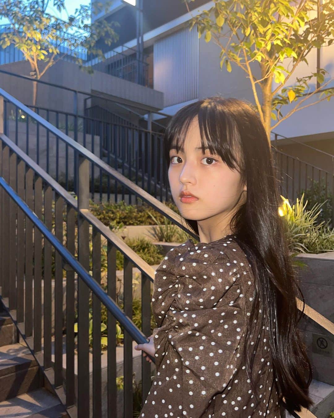 竹下優名さんのインスタグラム写真 - (竹下優名Instagram)「フラッシュ撮影盛れたかも！ ️ #ドット柄#ワンピース #竹下優名 ...