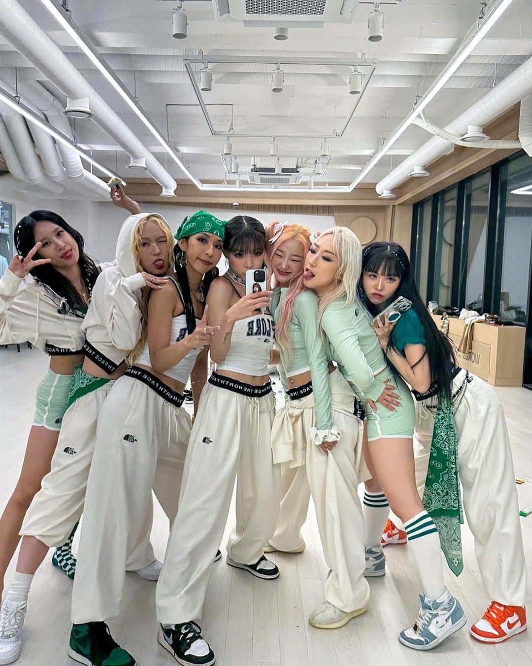 MINA MYOUNGさんのインスタグラム写真 - (MINA MYOUNGInstagram)「D-3 🫣🤧 #DeepNDap」8月19日 ...