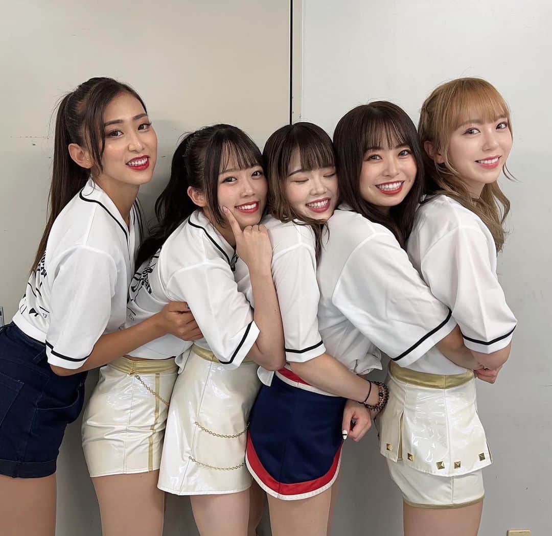 INAさんのインスタグラム写真 - (INAInstagram)「2019年同期。エモすぎ🤝🏻 . . . . . #オリックス ...