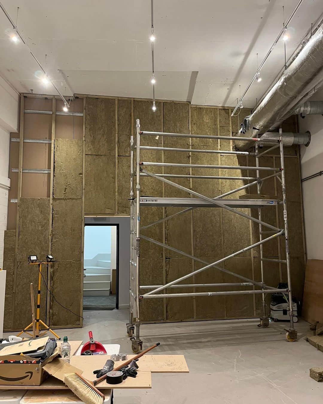 Jackson Harriesさんのインスタグラム写真 - (Jackson HarriesInstagram)「New studio ...