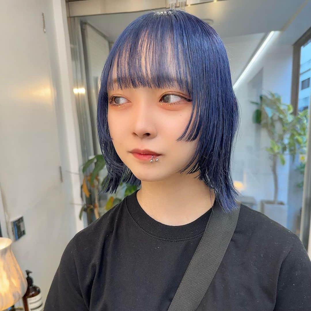 オオモトさんのインスタグラム写真 - (オオモトInstagram)「『顔周りのデザイン』参考になれば幸いです。🌿 ・ 髪型を変えていまと違う ...