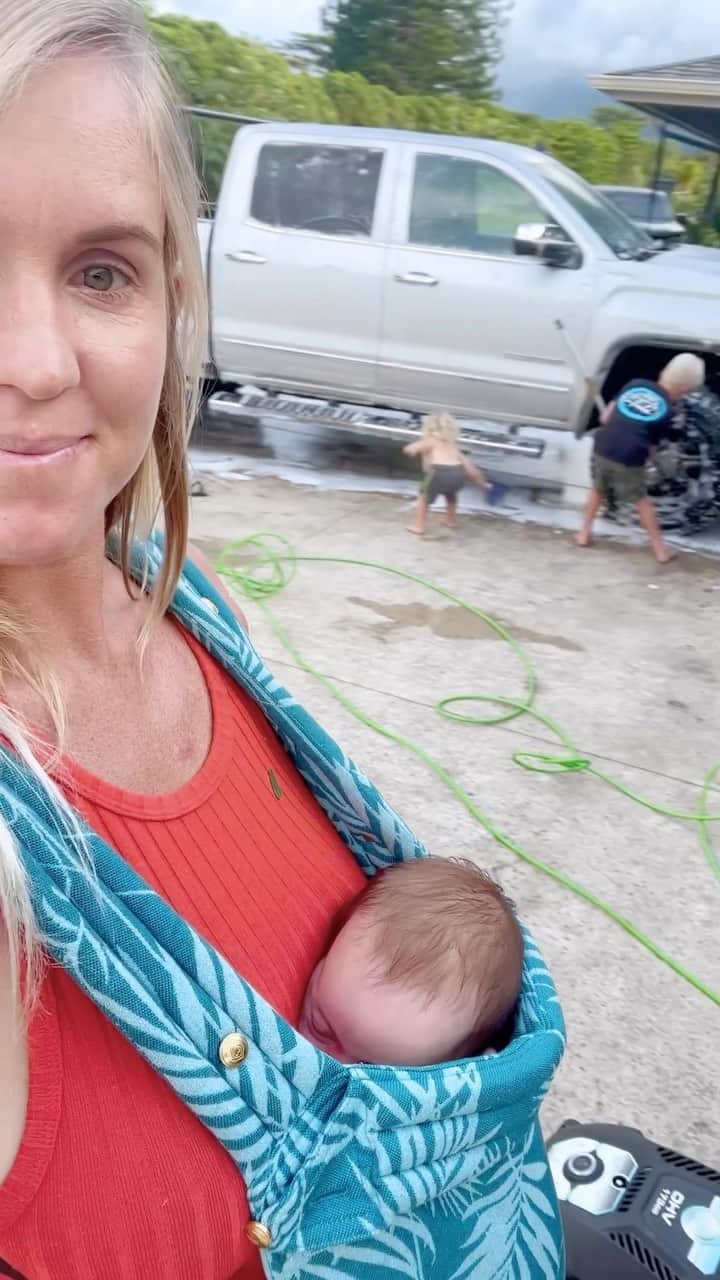 Bethany Hamiltonさんのインスタグラム動画 - (Bethany HamiltonInstagram)「Family ...