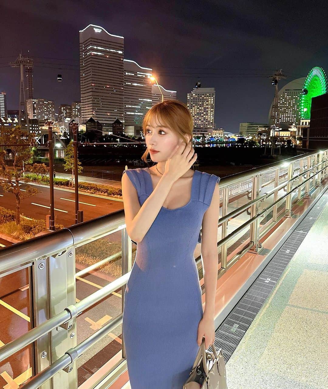 𝐀𝐦𝐢さんのインスタグラム写真 - (𝐀𝐦𝐢Instagram)「夜景綺麗〜 #キャバ嬢#キャバクラ#キャバ#キャバクラ嬢#美人茶屋#美人茶屋上野#上野#ueno#新宿#歌舞伎町#六本木#銀座 ...