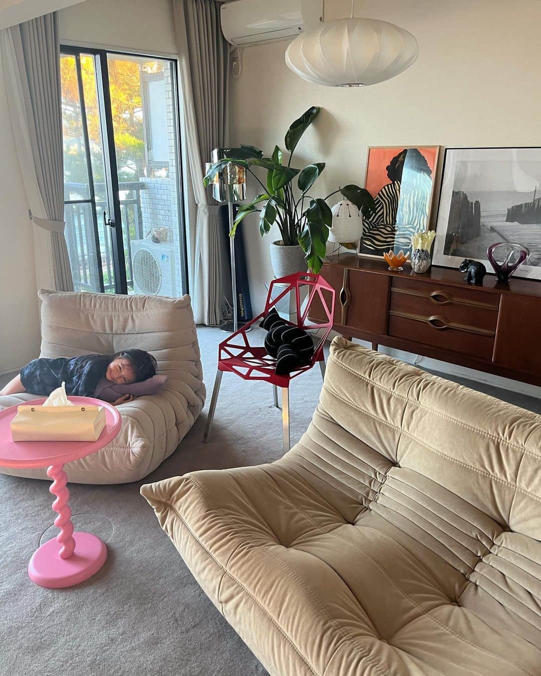 EMILY/BLUEさんのインスタグラム写真 - (EMILY/BLUEInstagram)「朝から癒しスマイル☺︎ しんしんの目が三日月🌙に ...