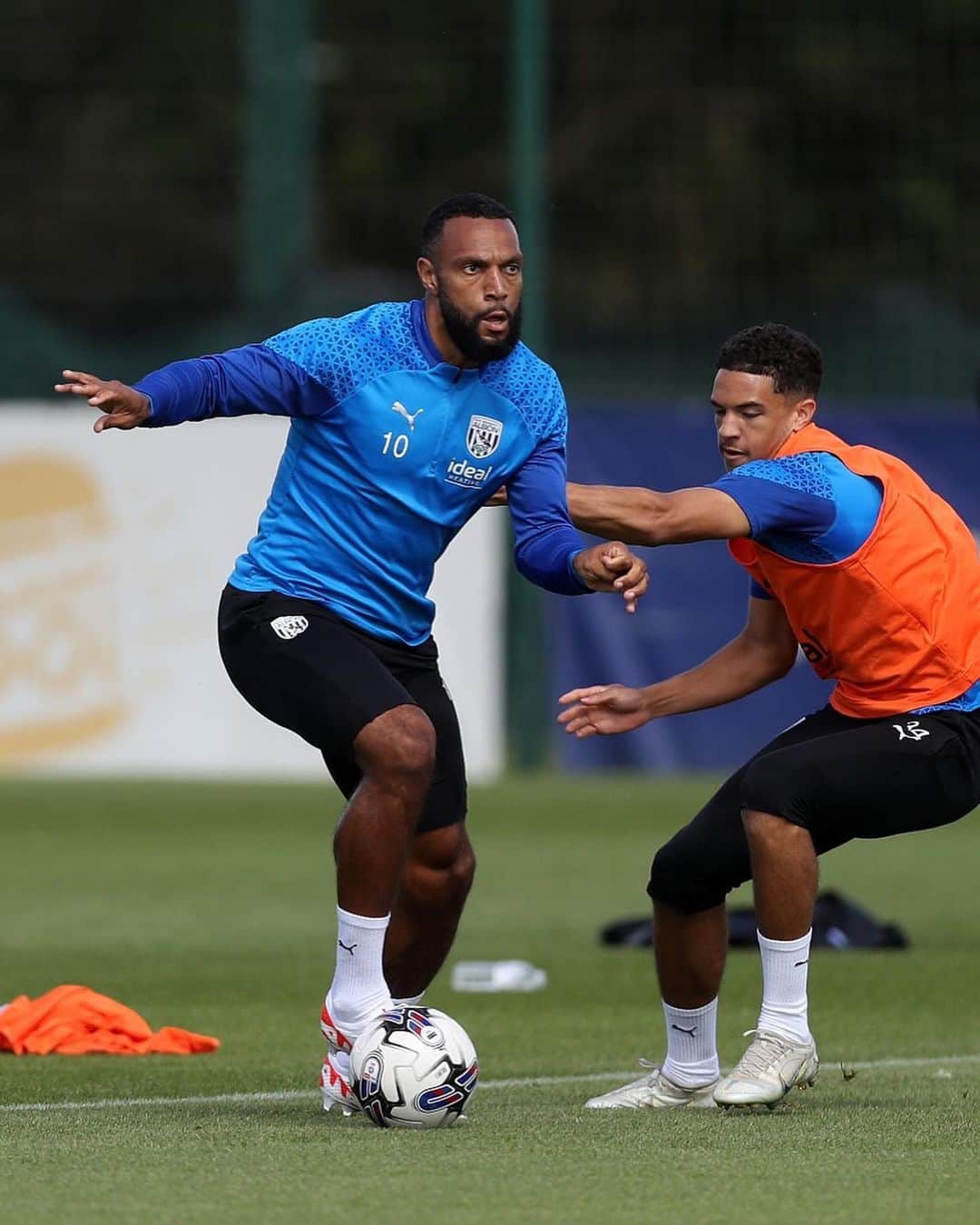 マット・フィリップスさんのインスタグラム写真 - (マット・フィリップスInstagram)「The work continues 💪🏽⚽️ ...