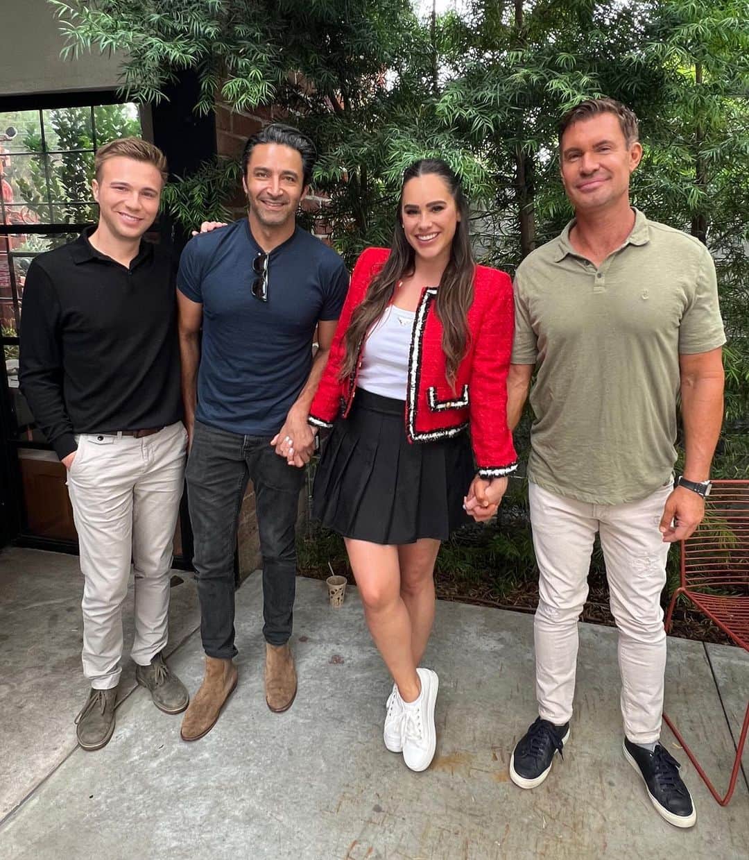 ペジ・ヴァーダトさんのインスタグラム写真 - (ペジ・ヴァーダトInstagram)「Pej & Paj take JLL. LIVE on ...