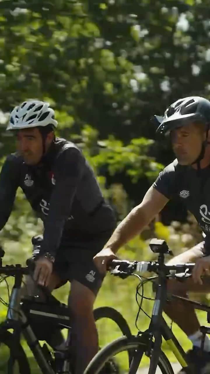 AFCボーンマスさんのインスタグラム動画 - (AFCボーンマスInstagram)「🍒 Joe Cole and Bournemouth ...