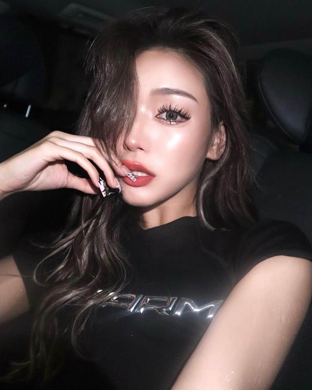 田向星華（せいせい）さんのインスタグラム写真 - (田向星華（せいせい）Instagram)「🖤 今日も一日おつかれさま🥱」8月25日 18時 ...