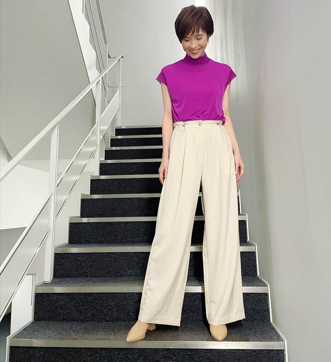 今村涼子さんのインスタグラム写真 - (今村涼子Instagram)「#衣装#トップス#cawaii #気象予報士#気象キャスター #Jチャン#Jチャン天気 #スーパーjチャンネル」8月25日 ...