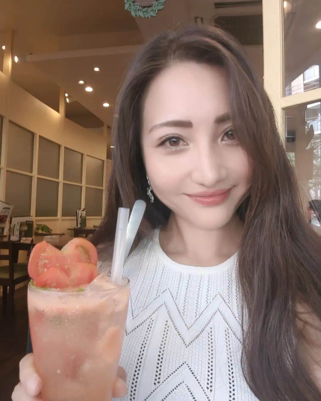 Hiromi Tomiiさんのインスタグラム写真 - (Hiromi TomiiInstagram)「おはよん😊 . いつかの#トマトジュース ...