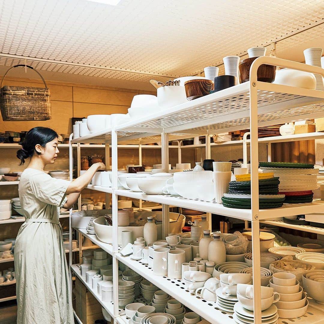 ブルータスさんのインスタグラム写真 - (ブルータスInstagram)「ソウルに行くなら訪れたい、器のお店4選。 “今”を感じる器に会いに！ 1.〈工藝 長生壺(コンイェ チャンセンホ ...