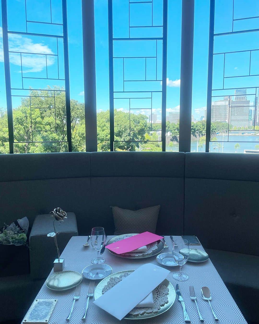 関綾乃さんのインスタグラム写真 - (関綾乃Instagram)「Happy Birthday HIKONO🩷 ・ ・ ひこのとは不思議な縁が ...