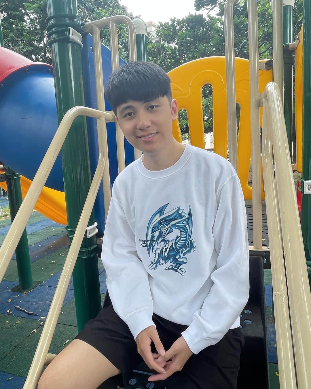 GU TAIWANさんのインスタグラム写真 - (GU TAIWANInstagram)「上吧！青眼白龍！黑魔導！ 小時候的童年回憶都回來啦 ...