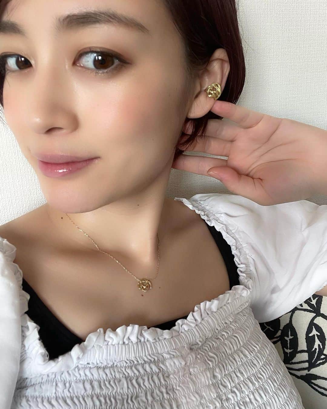 新井恵理那さんのインスタグラム写真 新井恵理那instagram 「わたしの相棒たちです♪ イヤカフ初心者の方ってまだ多いようですが