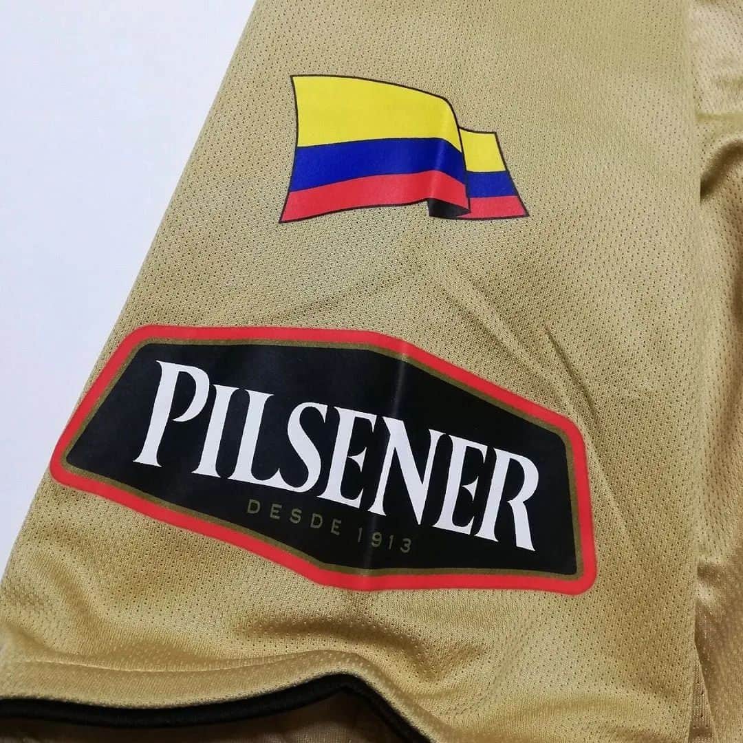 サッカーニュース：Qoly（コリー）さんのインスタグラム写真 - (サッカーニュース：Qoly（コリー）Instagram)「リガ・デ・キト 2008 Umbro コパ・リベルタドーレス優勝 ...