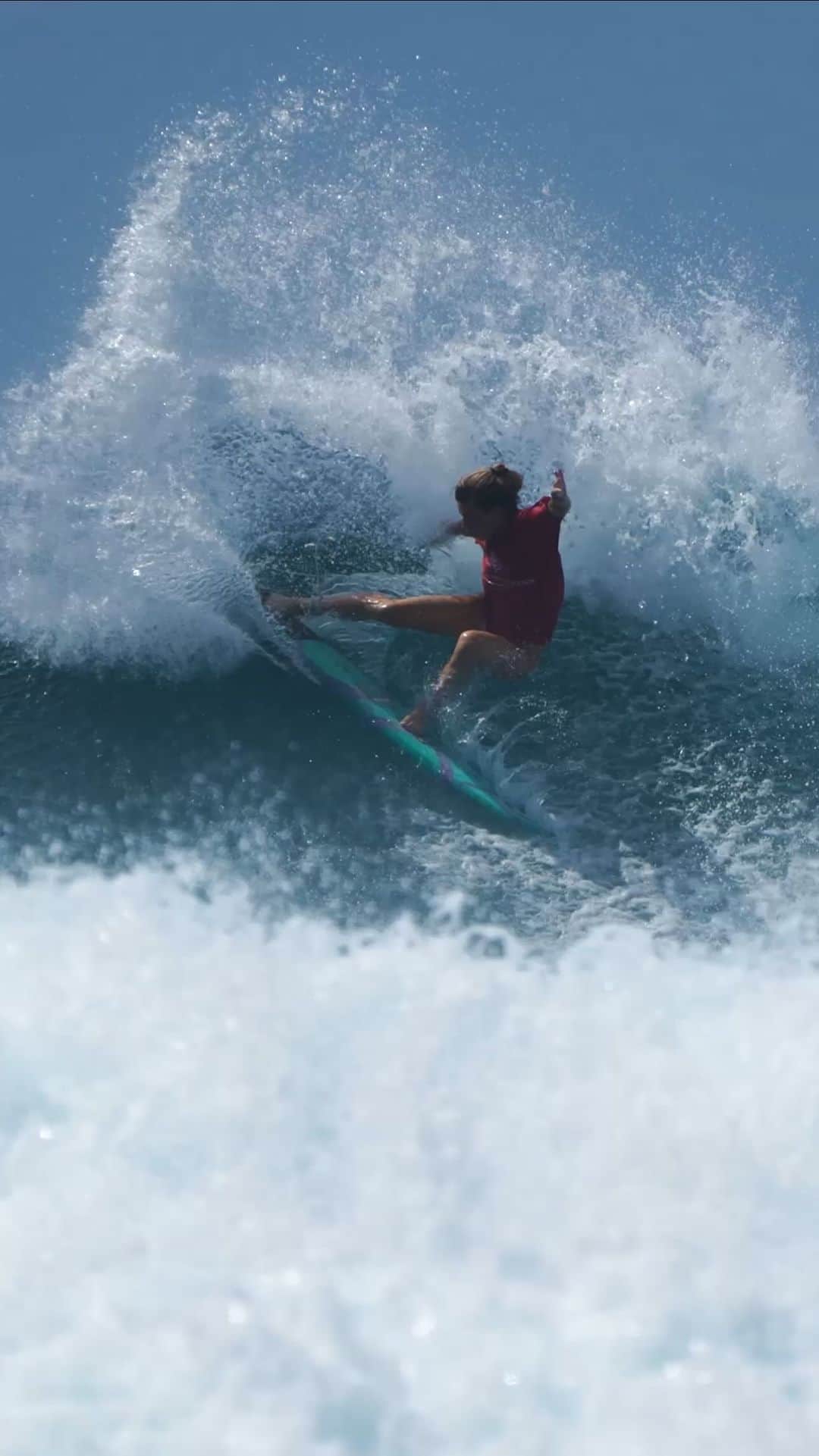 ココ・ホウさんのインスタグラム動画 - (ココ・ホウInstagram)「Twin fin division 🤗🐬 Thank you for ...