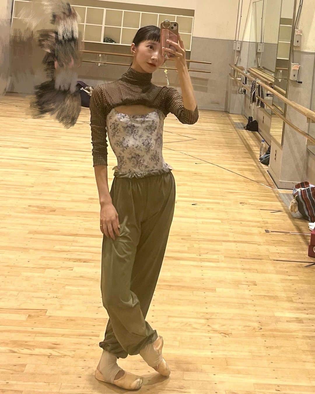 飯島望未さんのインスタグラム写真 - (飯島望未Instagram)「Top @unoa08 Leotard @levdance Pants ...