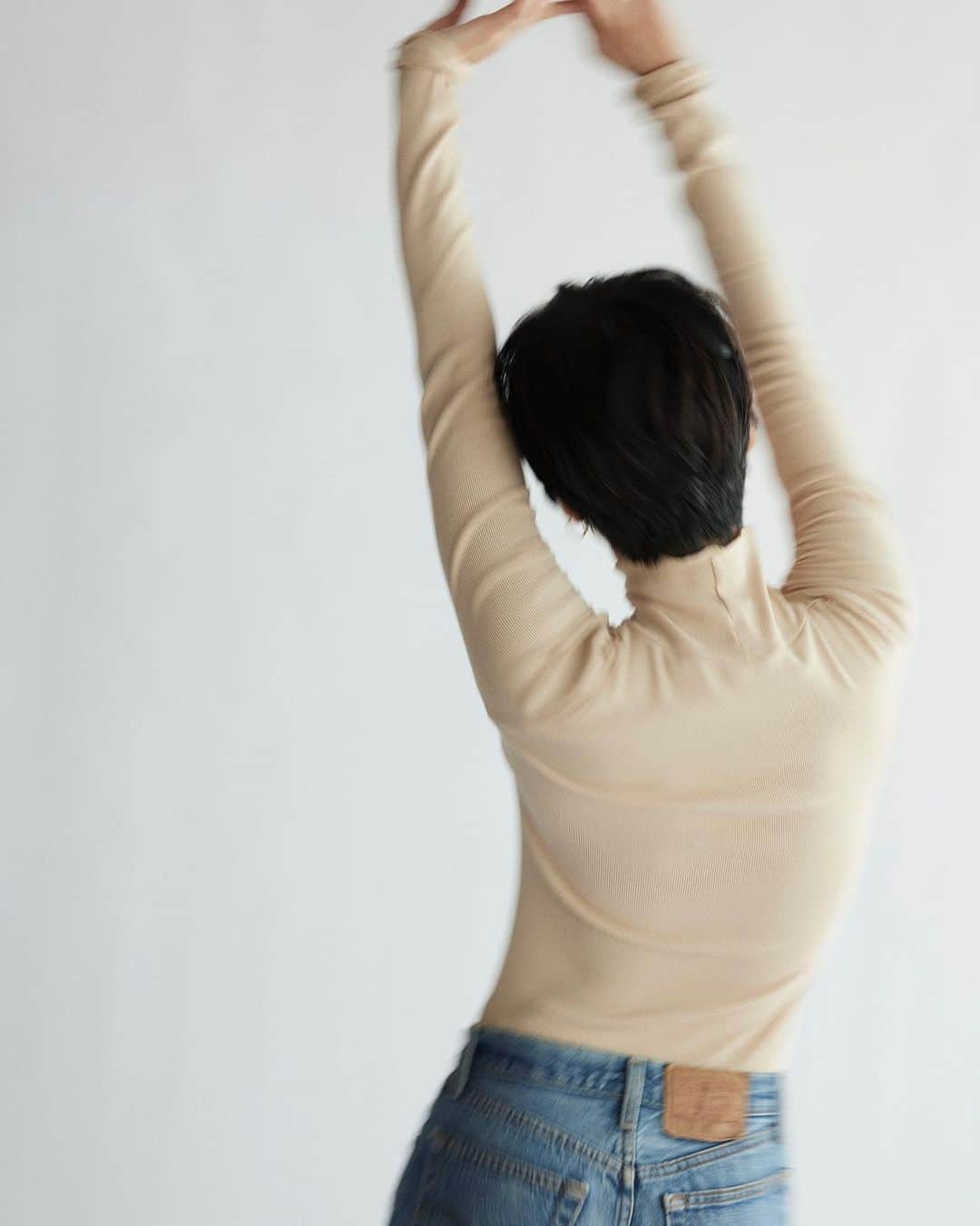 nami_kanemotoさんのインスタグラム写真 - (nami_kanemotoInstagram)「vintage denim 🖤 ・Turtle RIB Bodysuit 墨 sumi ...