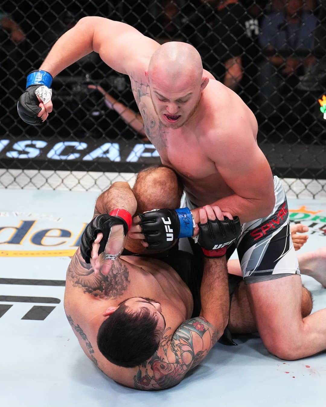 UFCさんのインスタグラム写真 - (UFCInstagram)「The Polar Bear's coming for his FOURTH ...
