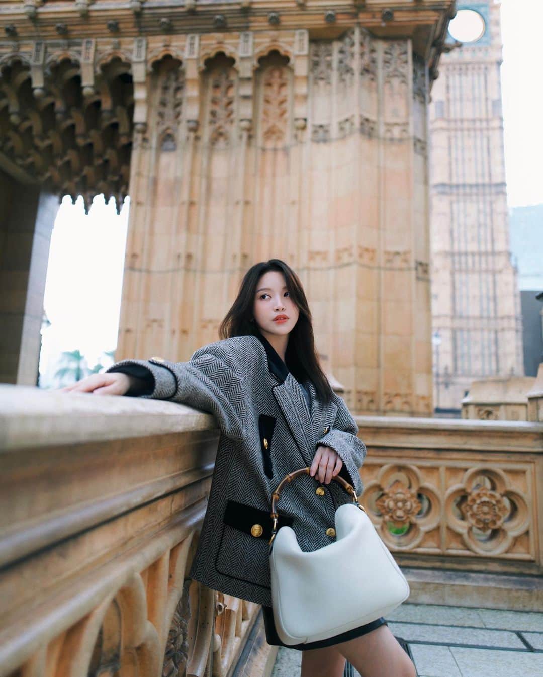 蔡瑞雪（Ruixue Tsai）さんのインスタグラム写真 - (蔡瑞雪（Ruixue Tsai）Instagram)「如果沒有帶傘，那就忽略雨 ...