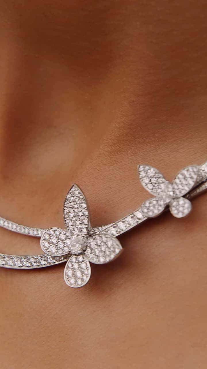 Graffさんのインスタグラム動画 - (GraffInstagram)「Enchanting, elegant and joyful, be ...