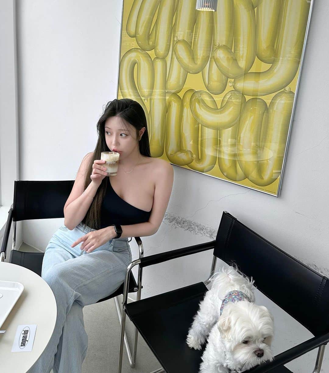 Choi Somiさんのインスタグラム写真 Choi Somiinstagram 「⠀⠀⠀⠀ 글랜더 Glander 비엔나커피는