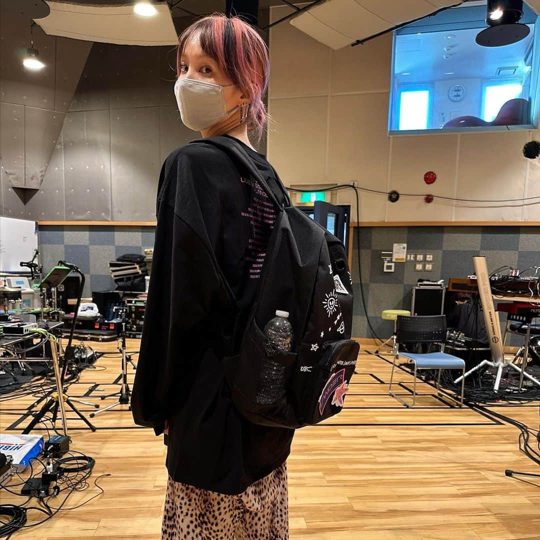 LiSAさんのインスタグラム写真 - (LiSAInstagram)「🚀「LiVE is Smile Always～LANDER～」グッズの ...
