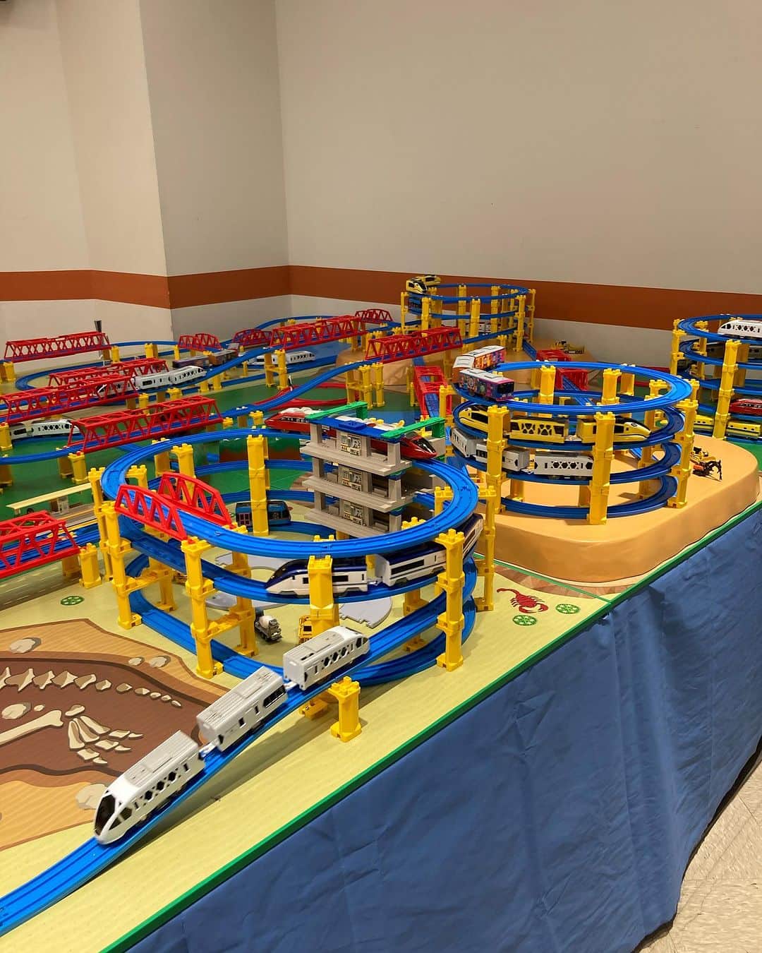 天明麻衣子さんのインスタグラム写真 - (天明麻衣子Instagram)「東武博物館のプラレールフェスティバルに行ってきました！ プラレールの ...