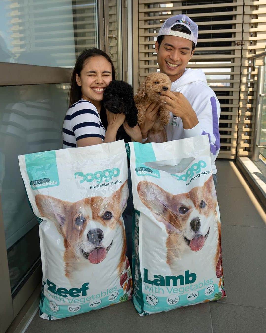 ミーガン・ヤングさんのインスタグラム写真 - (ミーガン・ヤングInstagram)「Looks like Soba and Chia ...