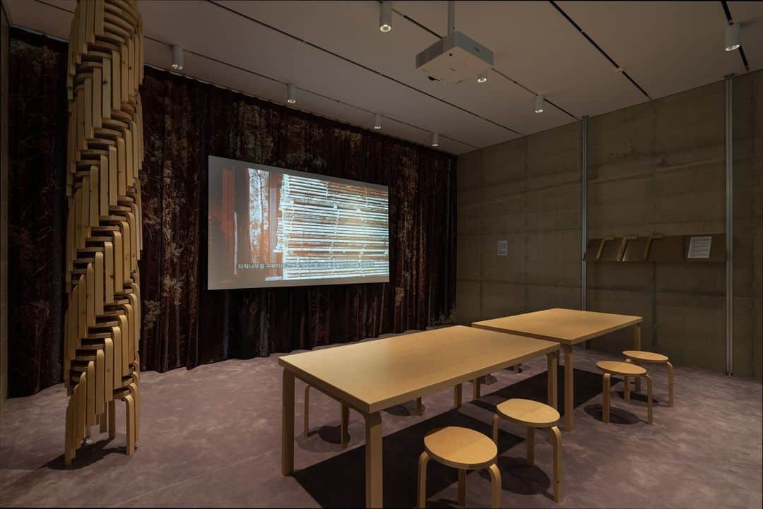 Artekさんのインスタグラム写真 - (ArtekInstagram)「Artek and design studio ...