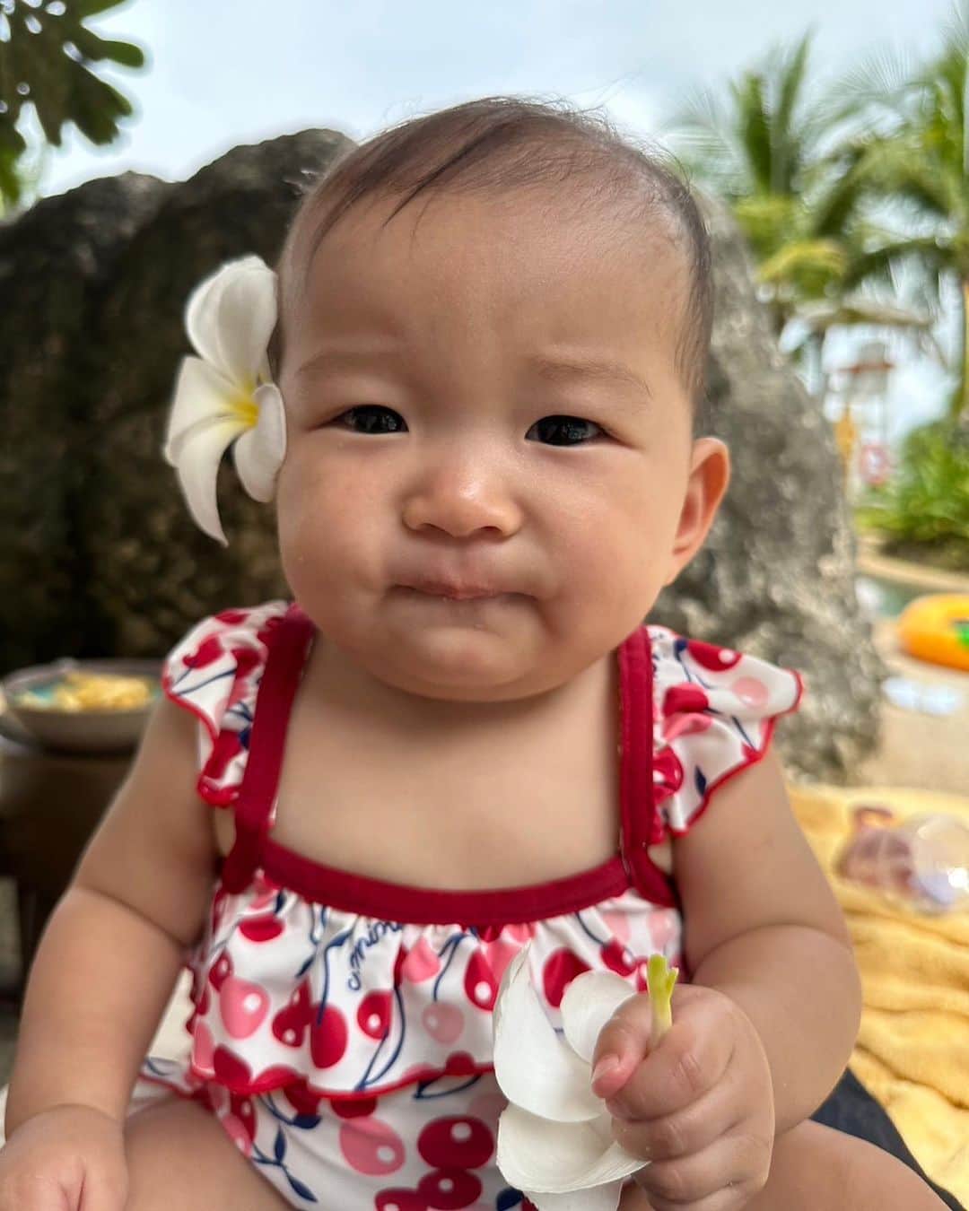 村方乃々佳さんのインスタグラム写真 - (村方乃々佳Instagram)「お花似合ってるかな😘 #村方乃々佳 #ののちゃん #ののかちゃん ...