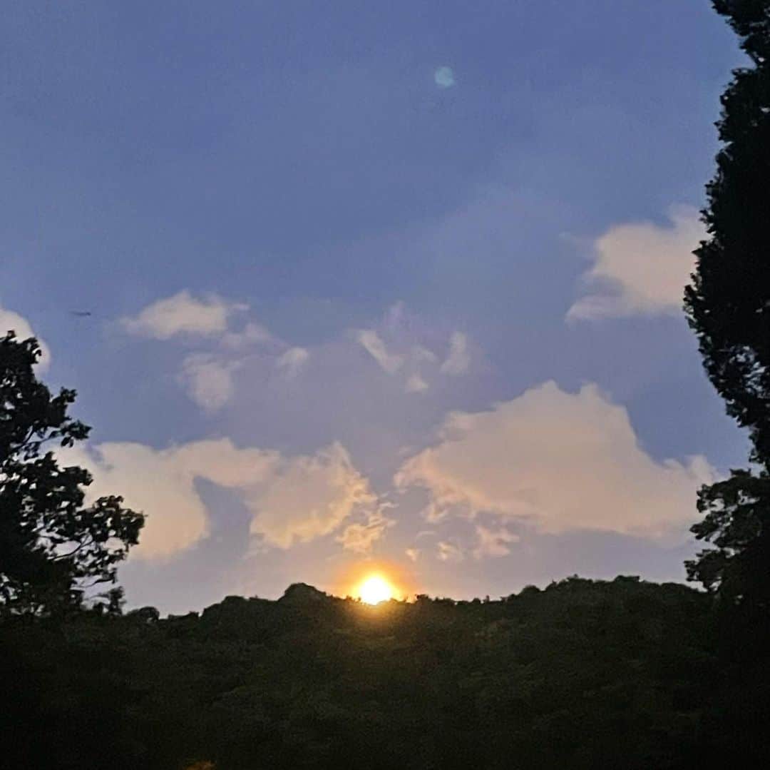 寺本莉緒さんのインスタグラム写真 - (寺本莉緒Instagram)「ブルームーンの前の空も🌌 綺麗だったよ」8月31日 22時14分 ...