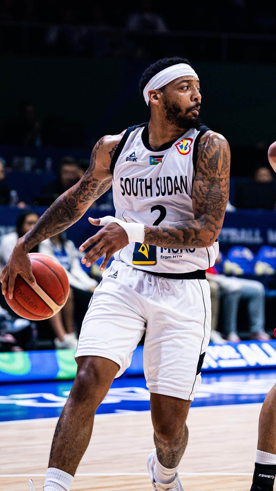 NBAさんのインスタグラム動画 - (NBAInstagram)「On the verge of making history 🤯 ...