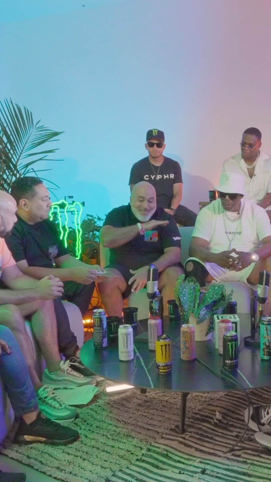 モンスターエナジーさんのインスタグラム動画 - (モンスターエナジーInstagram)「“50 Sips” with Monster ...