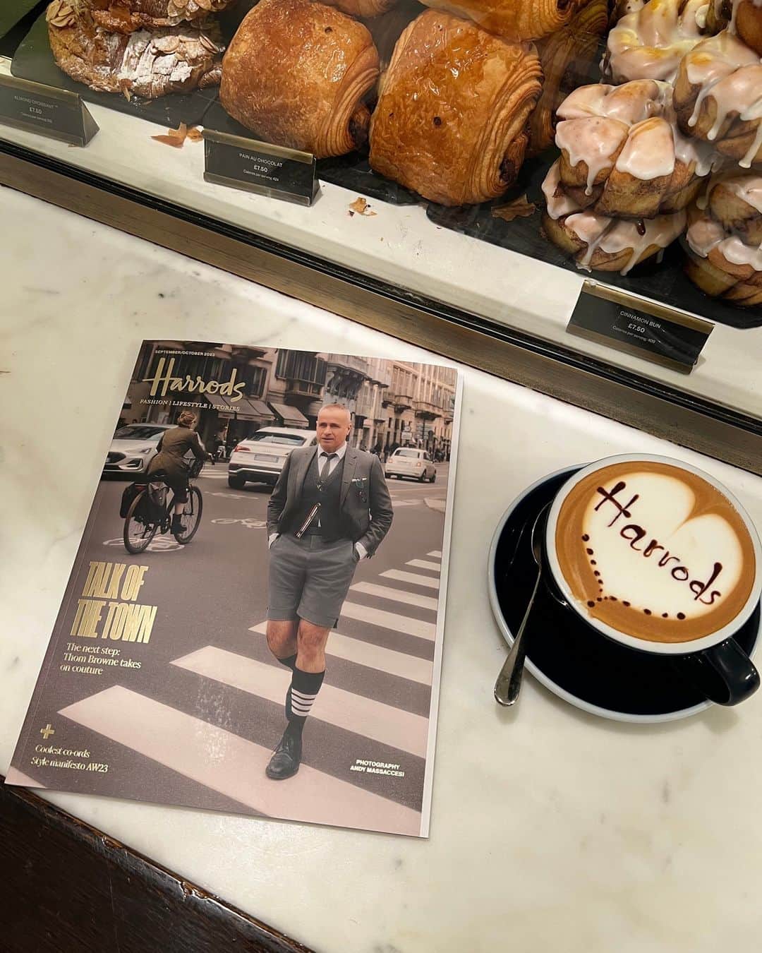 Harrodsさんのインスタグラム写真 - (HarrodsInstagram)「Hot off the press: the latest ...