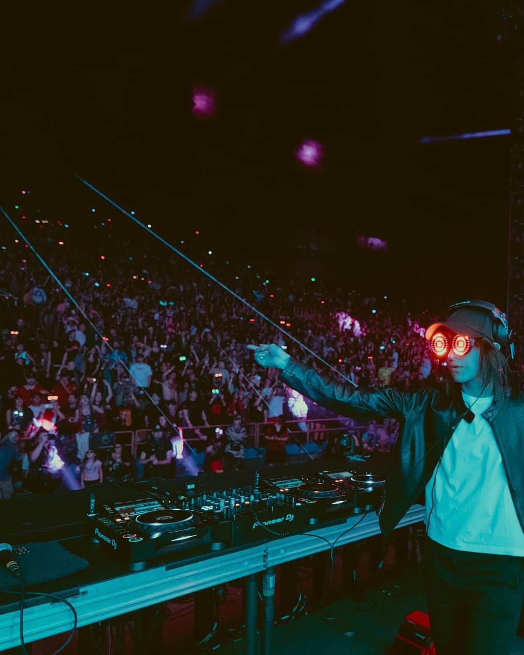 REZZさんのインスタグラム写真 - (REZZInstagram)「REZZ ROCKS NIGHT 1 ️ thank you all ...