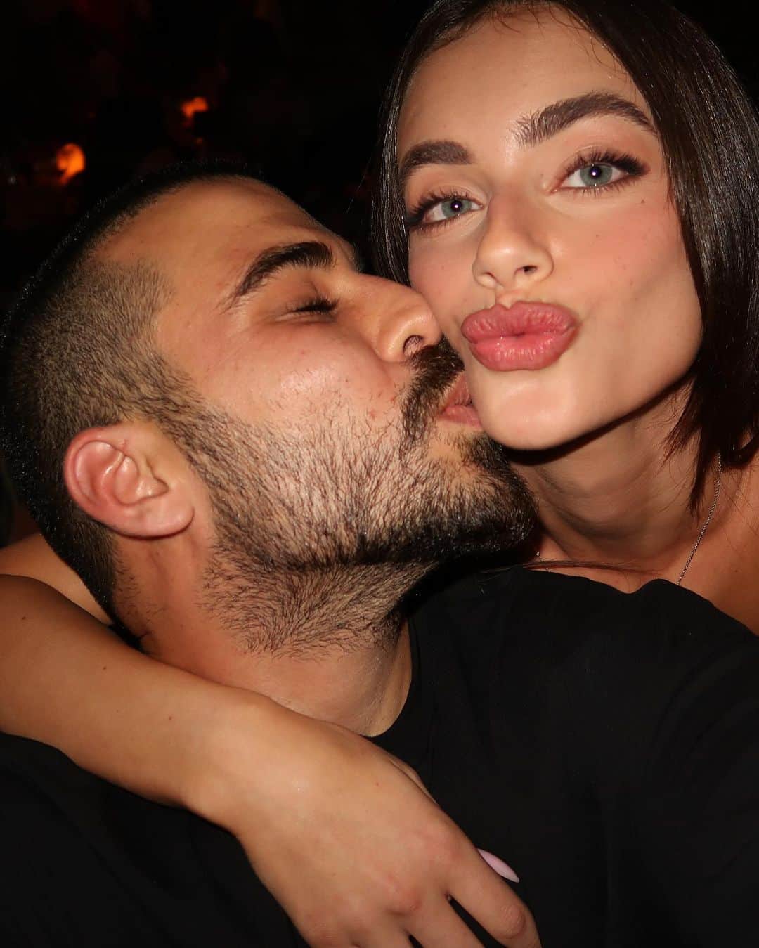 Yael Shelbiaさんのインスタグラム写真 - (Yael ShelbiaInstagram)「🥂🥳 ️‍🔥」9月1日 21時51分 - yaelshelbia