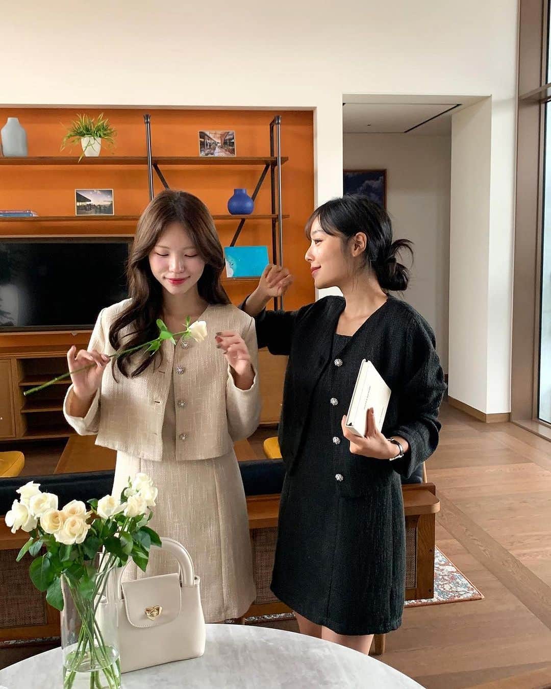 HOTPING公式アカウントさんのインスタグラム写真 - (HOTPING公式アカウントInstagram)「高級感漂うジャケット+ワンピースのセットアイテム🫶🏻 別々での着用もできる着回し力 ...