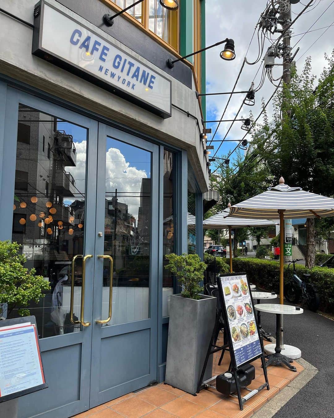 YOUKORINさんのインスタグラム写真 - (YOUKORINInstagram)「CAFE GITANE🩵 恵比寿のおしゃれカフェ🤍 チーズケーキ🧀食べ応え 抜群やった💕 #恵比寿#恵比寿 ...
