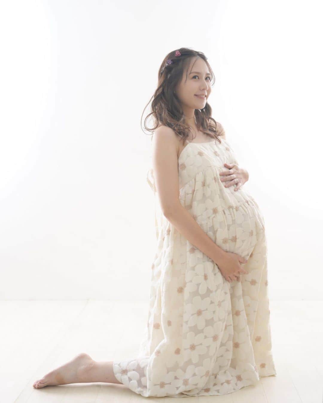佐藤すみれさんのインスタグラム写真 - (佐藤すみれInstagram)「💜💜💜 【マタニティフォトを撮りました2】 カメラマン魚住さんとの ...