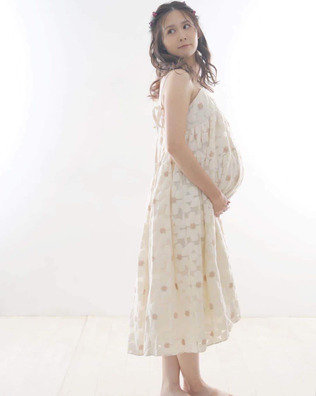 佐藤すみれさんのインスタグラム写真 - (佐藤すみれInstagram)「💜💜💜 【マタニティフォトを撮りました2】 カメラマン魚住さんとの ...